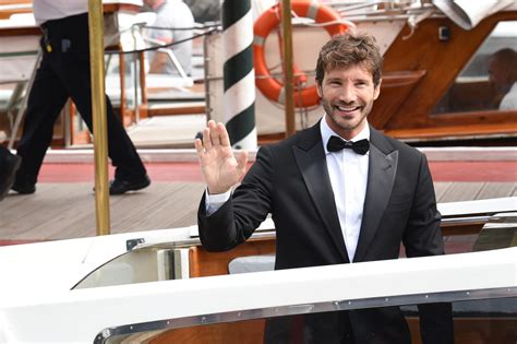 Belen Rodriguez il figlio Santiago torna a scuola dov è papà Stefano