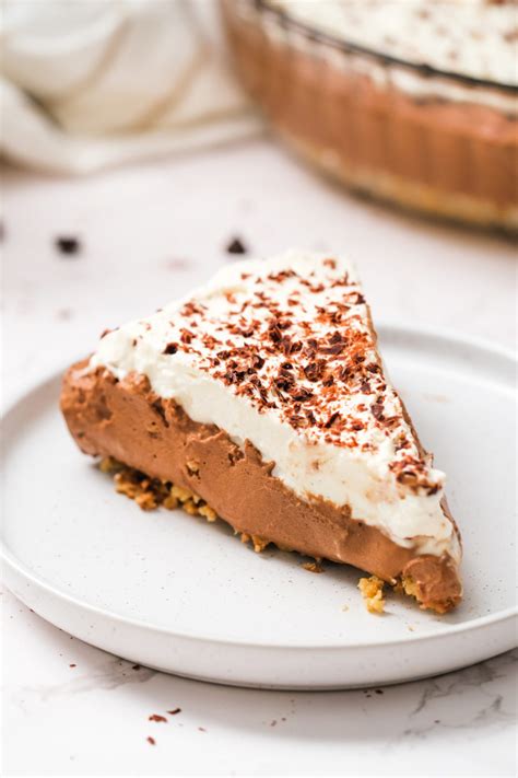 No Bake Chocolate Mousse Pie Reluctant Entertainer