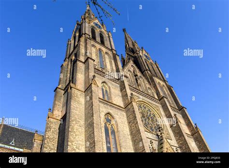 Prague La Place De La Paix Namesti Miru Quartier De Vinohrady