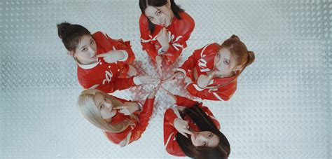 ITZY révèle un teaser MV pour son comeback avec CAKE K GEN