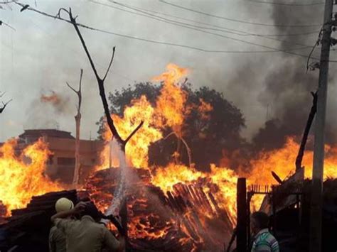 Old man burnt alive in his house घर म जद जल गय बजरग