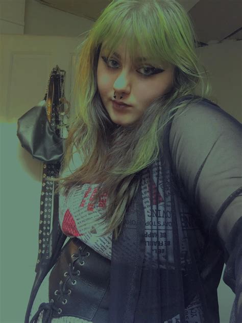 Hope U Like Chubby Goth Girls 🖤💚 Rgothstyle