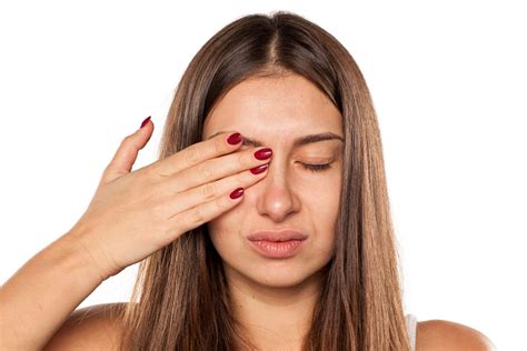 Conjonctivite Causes Types Symptomes Et Traitements