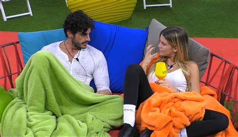 Sophie Codegoni Al GF Vip Con La Chirurgia Estetica Mi Stavo