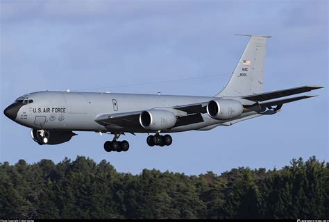58 0011 United States Air Force Boeing KC 135R RT Stratotanker 717