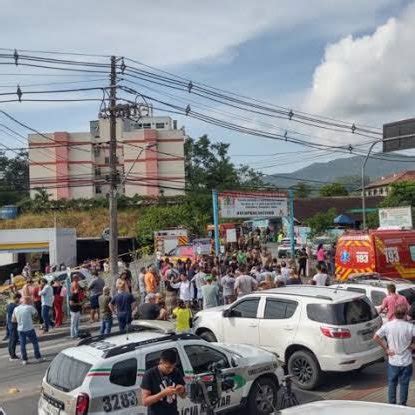Choquei On Twitter Brasil Rep Rter Se Emociona Ao Vivo Durante