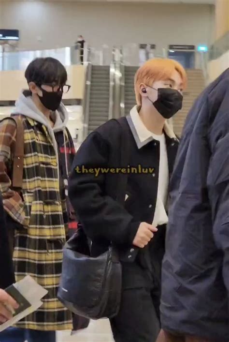 Ghim của ihoshyou trên Seventeen trong 2022