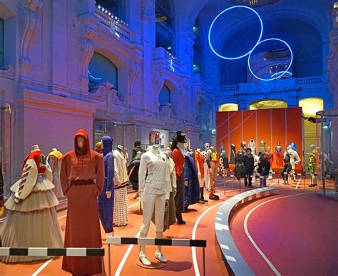 L Exposition Mode Et Sport Mus E Des Arts D Coratifs Paris A