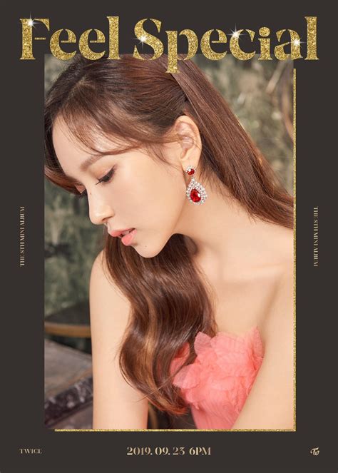 Twice The Th Mini Album Feel Special Mina Twice Mina