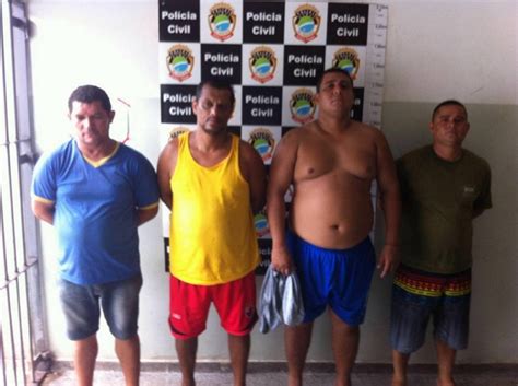 Vídeo polícia prende quatro homens droga avaliada em R 400 mil
