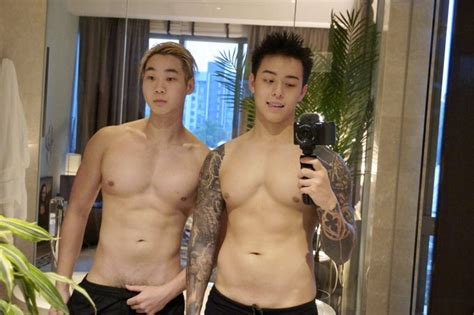 Titus Slow Photo Boyfriendtv