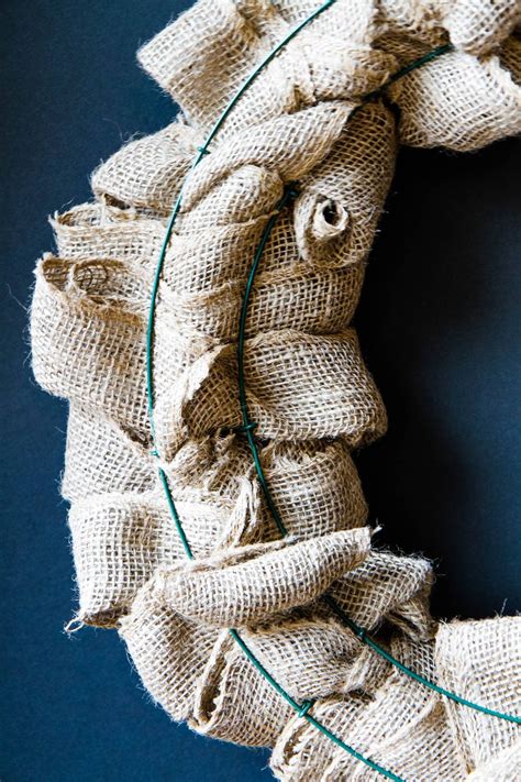 How To Make A Burlap Wreath VIDEO Burlap Wreath Tutorial Easy