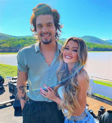 Travesseiros Iguais F S Refor Am Suspeita De Novo Affair De Luan
