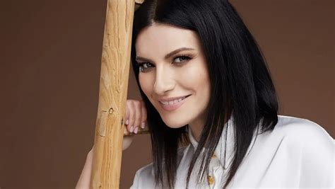 Laura Pausini Anime Parallele Il Nuovo Album Di Inediti Disponibile