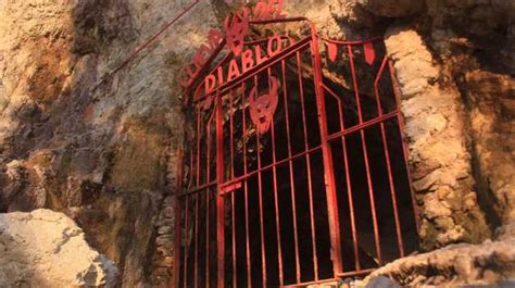 Mitos Y Leyendas Que Rodean A La Cueva Del Diablo En Mazatl N Luz