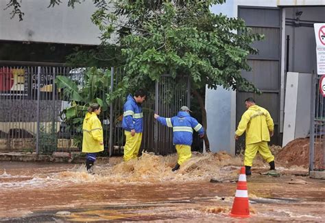 Rio Guaíba Enchentes no RS nível do Guaíba volta a ficar abaixo dos 4