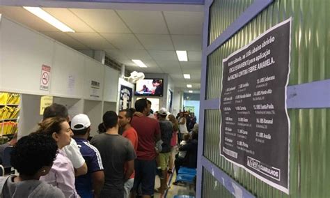Morte de morador provoca corrida a postos de saúde de Guarulhos em SP
