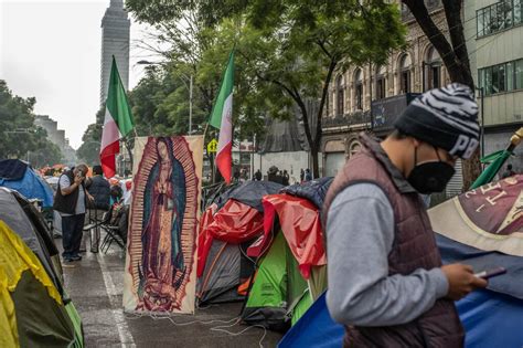 Se trabaja el 12 de diciembre en México o es día festivo oficial