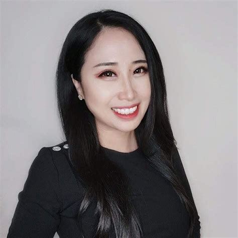 Amazon Reena Lee Books Biography Latest Update