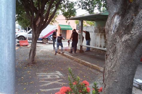 Midianews Homem Assassinado Tr S Tiros Em Ponto De T Xi Em Cuiab