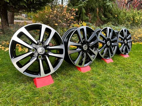 FELGI TOYOTA YARIS III 5x15 ET39 4x100 PZ490P B0671 PZ490PB0671 2011