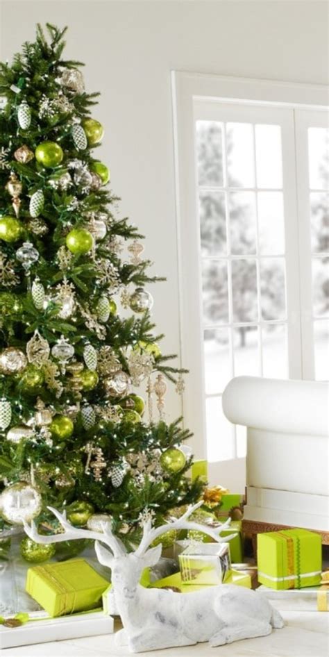 25 Eye Catching Green Christmas Tree Decorations Ideas MagMent