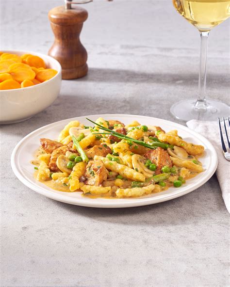FRoSTA Rahm Geschnetzeltes Hähnchen mit Spätzle FRoSTA Shop