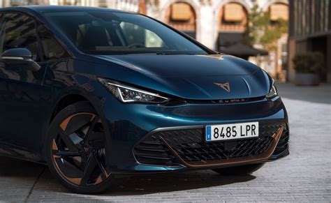 Cupra Born información características versiones y precios