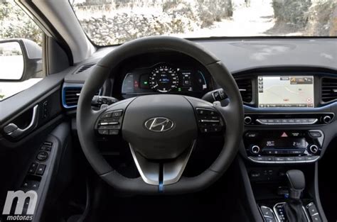 Prueba Hyundai IONIQ Híbrido enchufable