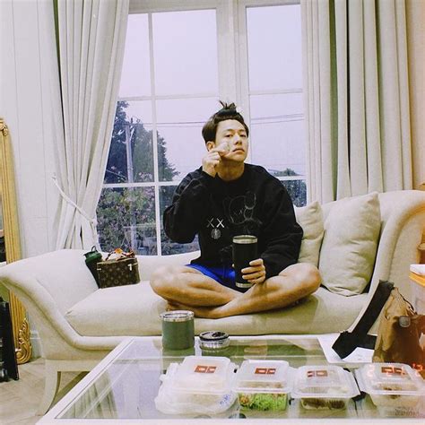 IG หมาก ปรญ สภารตน ใหความสดใสยงอยกบเรา อยาใหใครเขามาแยง