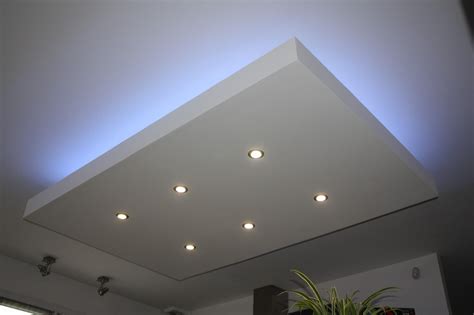 18 Ide Istimewa Gaux Plafond A LED