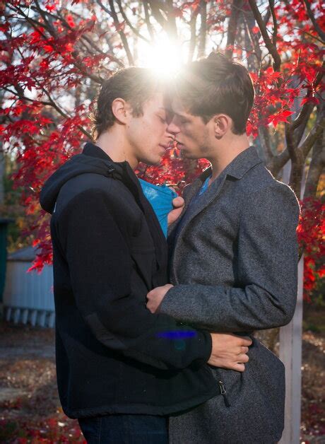 Hot Trio Michael Delray Nicole Sage And Elias Cash In Bisexual