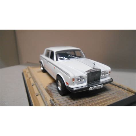 Rolls Royce Silver Shadow Ii The World Is James Bond