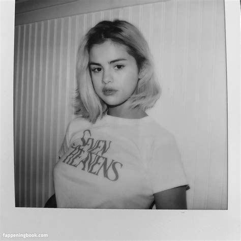 Selena Gomez Nude The Fappening Photo 486973 FappeningBook