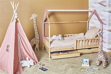 Lit Cabane Centrakor Chambre Enfant Lit Cabane Espaces De Vie
