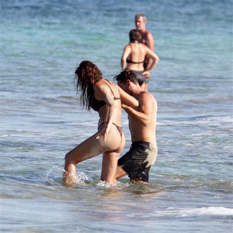 Irina Shayk Showed Her Nipples On The Beach In Ibiza 31 Photos The Fappening