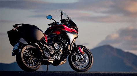 MV Agusta Turismo Veloce Lusso SCS 2021 Motor1 Photos