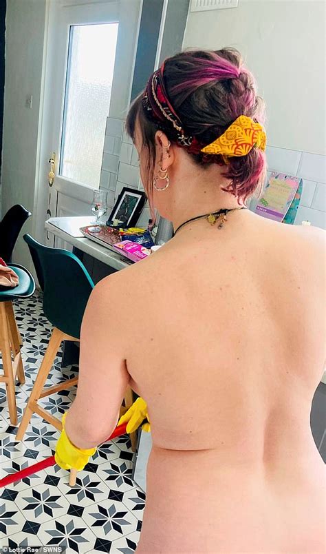 I Earn 50 As A Naked Cleaner I Like It But Some Clients Have Creepy