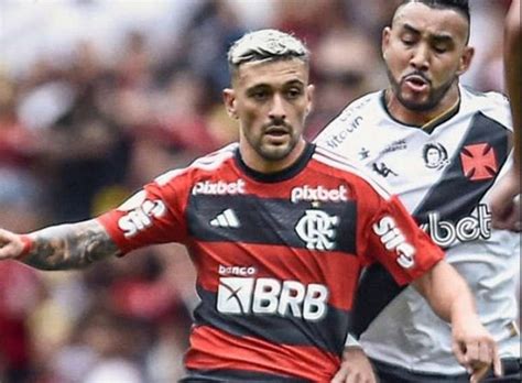 Arrascaeta celebra vitória no clássico e mira título Tem que lutar