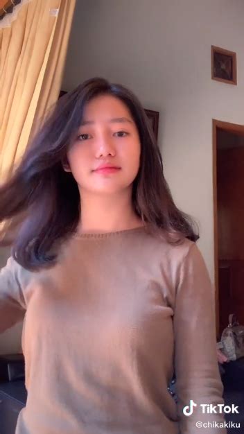 10 Artis TikTok Cantik Indonesia 2020 Dengan IG Nya Update Terbaru