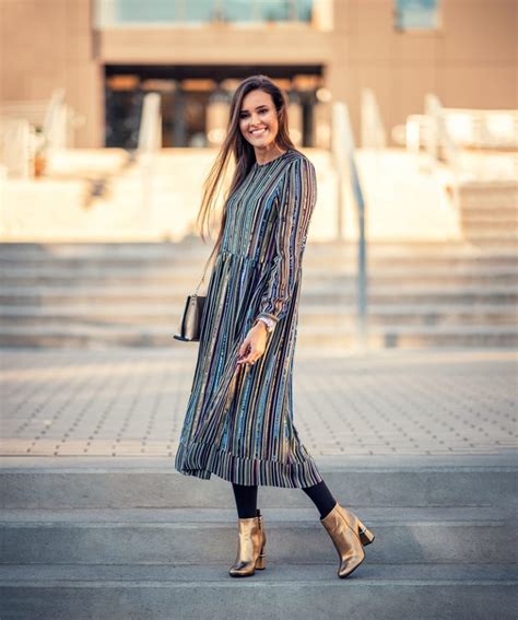 Cómo combinar zapatos dorados Moda que brilla Blog zapatos es