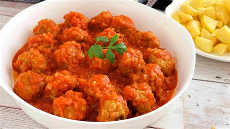 Albóndigas con tomate Receta fácil y rápida Anna Recetas Fáciles