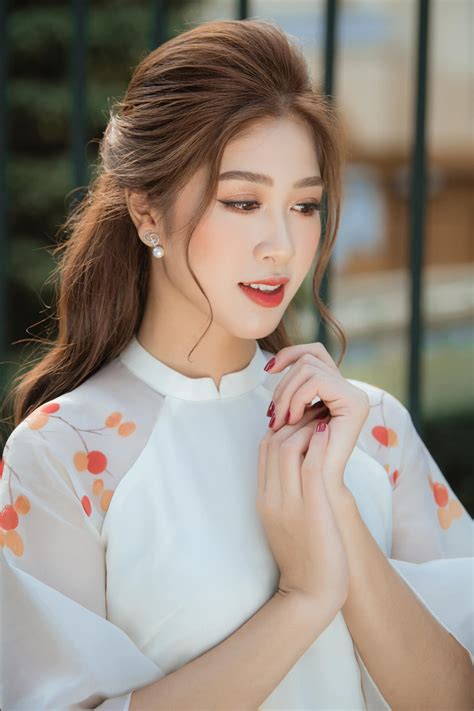 Những Hotgirl Là Tiếp Viên Hàng Không Từng Thi Hoa Hậu Việt Nam Giờ Ra Sao