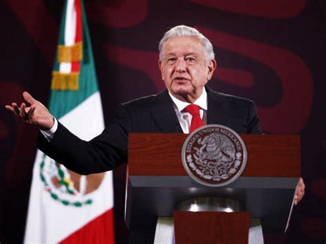 AMLO critica acuerdo mafioso del PRI y PAN que reveló Marko Cortés