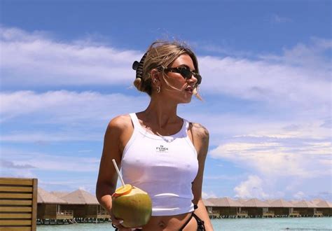 Ousada Liliana Filipa mostra se nua na banheira e enlouquece fãs Que