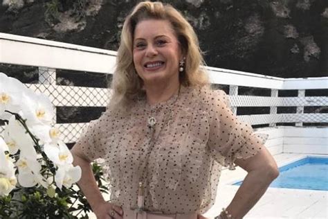 Vera Fischer Aos 68 Anos Sensualiza Em Foto Completamente Nua Veja