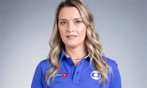 Lugar de mulher é no Brasileirão 2021 conheça as narradoras e