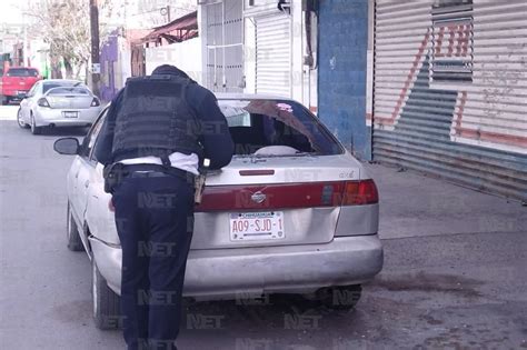 Motociclista Se Estrella Contra Auto Estacionado