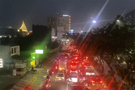 Kemacetan Lalu Lintas Jalan Margonda Raya Sudah Menjadi Langganan DKYLB