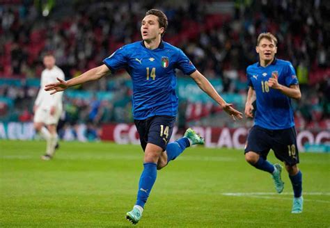Eurocopa fotos do gol de Chiesa da Itália sobre a Espanha